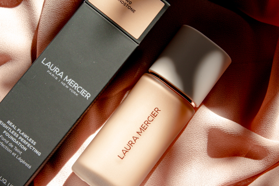 DE NIEUWE LAURA MERCIER FOUNDATION - May Cate